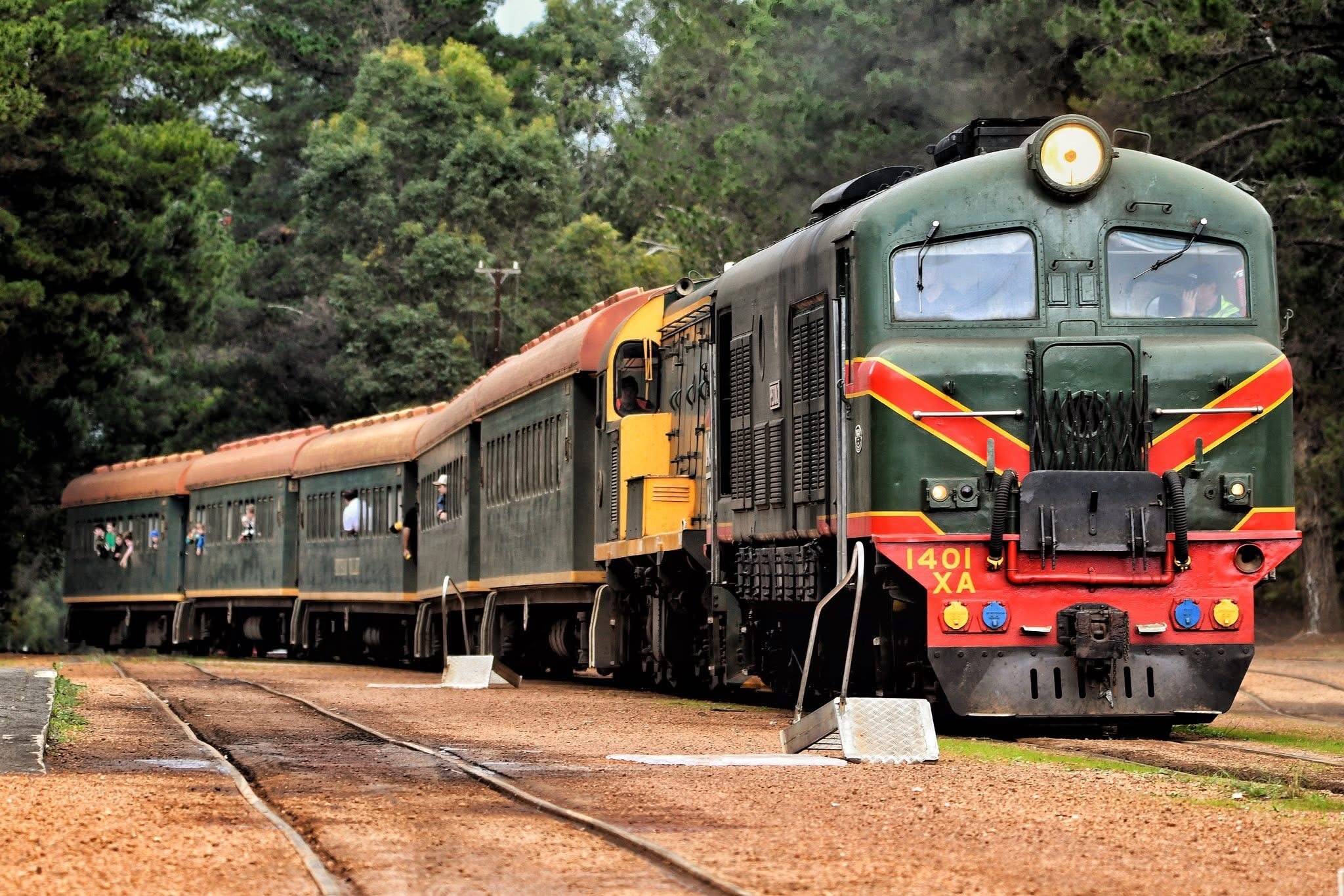 Steam Ranger | Hotham Valley Railway